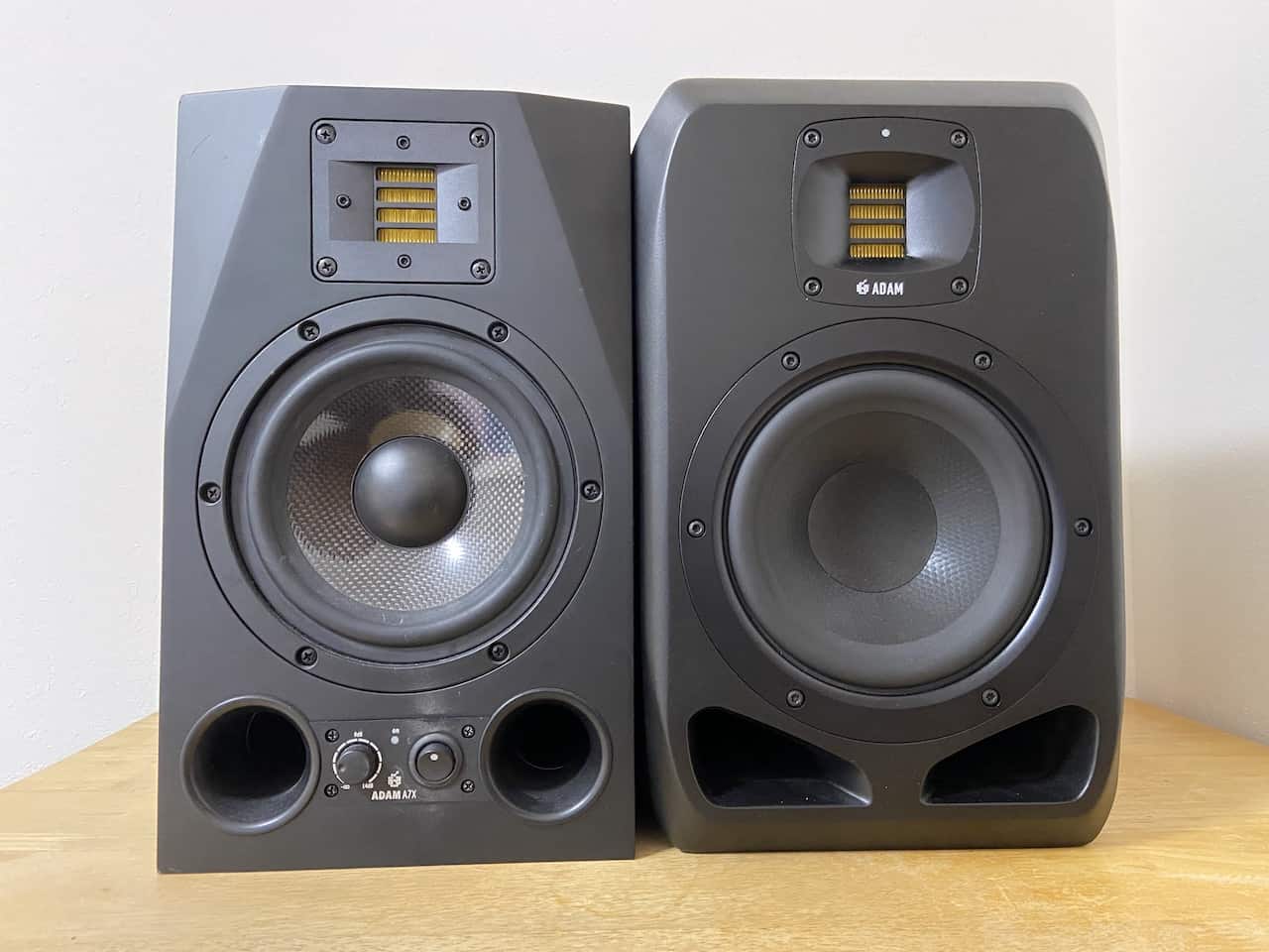 ADAM Audio S2Vレビュー 今までの価値観が一変する音 - 96bit-music