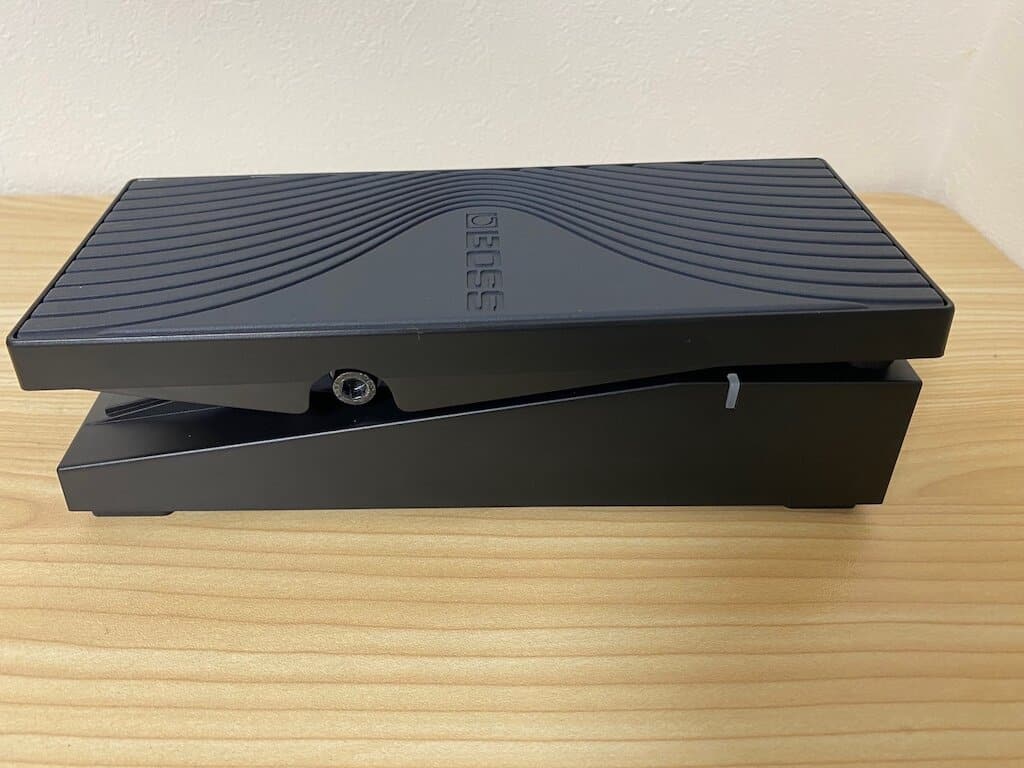 BOSS EV-1-WL レビュー アンプシミュのWahをペダルでコントロール - 96bit-music